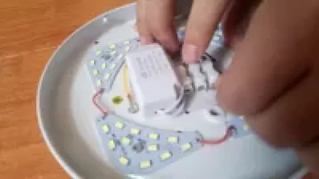 led吸顶灯 接线柱接线方法