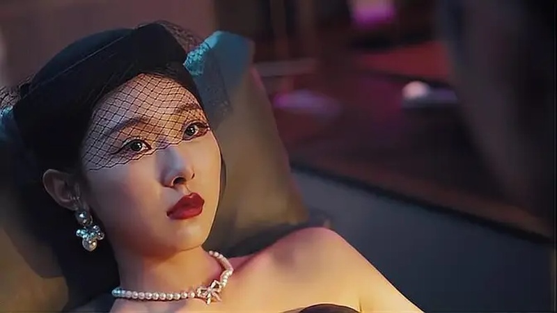 死了男人的女总裁想怀孕,竟向小伙借火种,可其却怕怀不上被追责