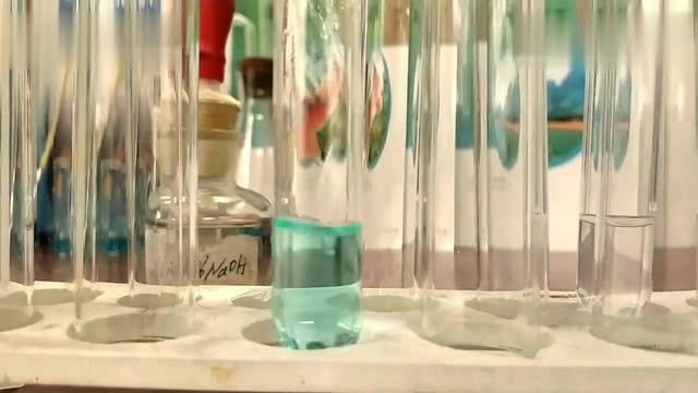 硫酸铜与氢氧化钠反应