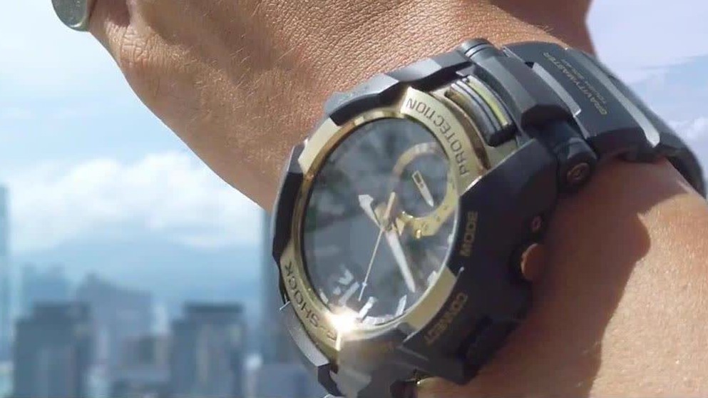 卡西欧空之勇者系列,搭载自动校时,飞行日志,倒计时闹钟