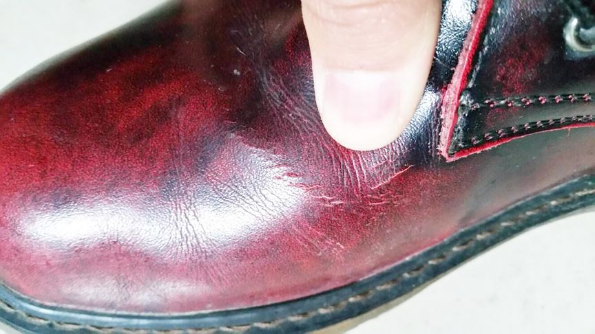 皮鞋有折痕怎么办？教你几招快速变平整，简单有效！