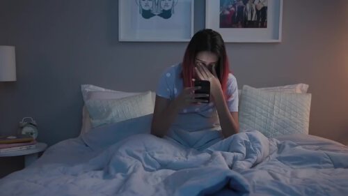 国外发明家用消声器,贴在窗户上就能隔绝噪音,原理是什么?