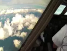 空客A380飞行员,驾驶室内实拍,客机起飞降落全过程!