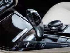 手自一体的车怎么开?这几种情况,用手动挡较省油