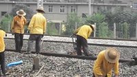 泰山站出站口实拍轨道焊接打磨作业
