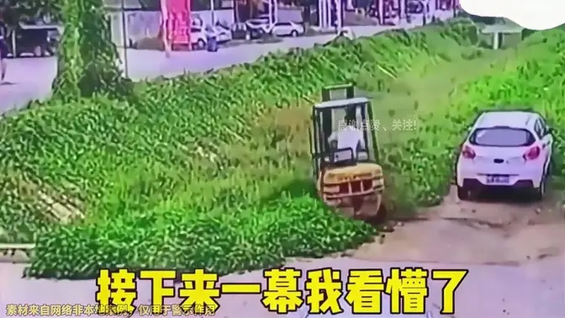 来的时候好好的,现在回不去了,救援车也需要别人救援了!