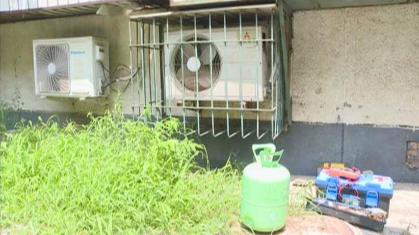 家用空调加氟,维修工要收700:我加了十个压
