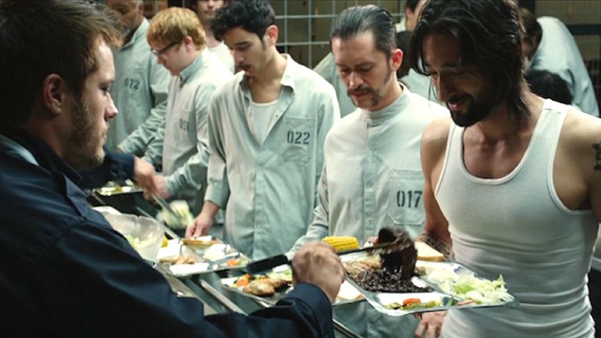 死亡实验:现实中的失败者,在实验中获得了权力,会变得多可怕