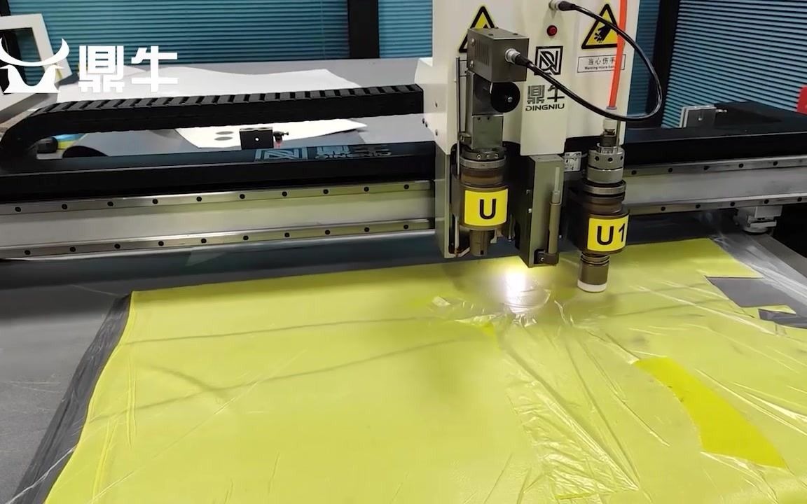 鞋材复合棉布切割机 泡棉切割机