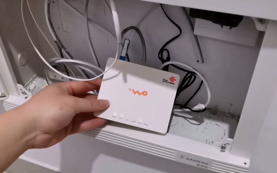 宽带光猫真的自带wifi吗?那么到底可不可以使用,看完视频涨知识