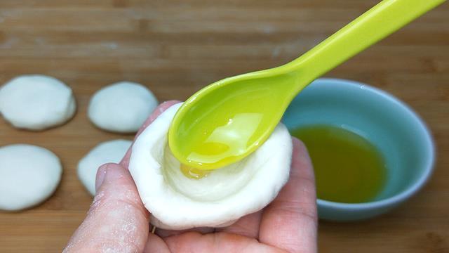 一毫升水等于多少克面粉