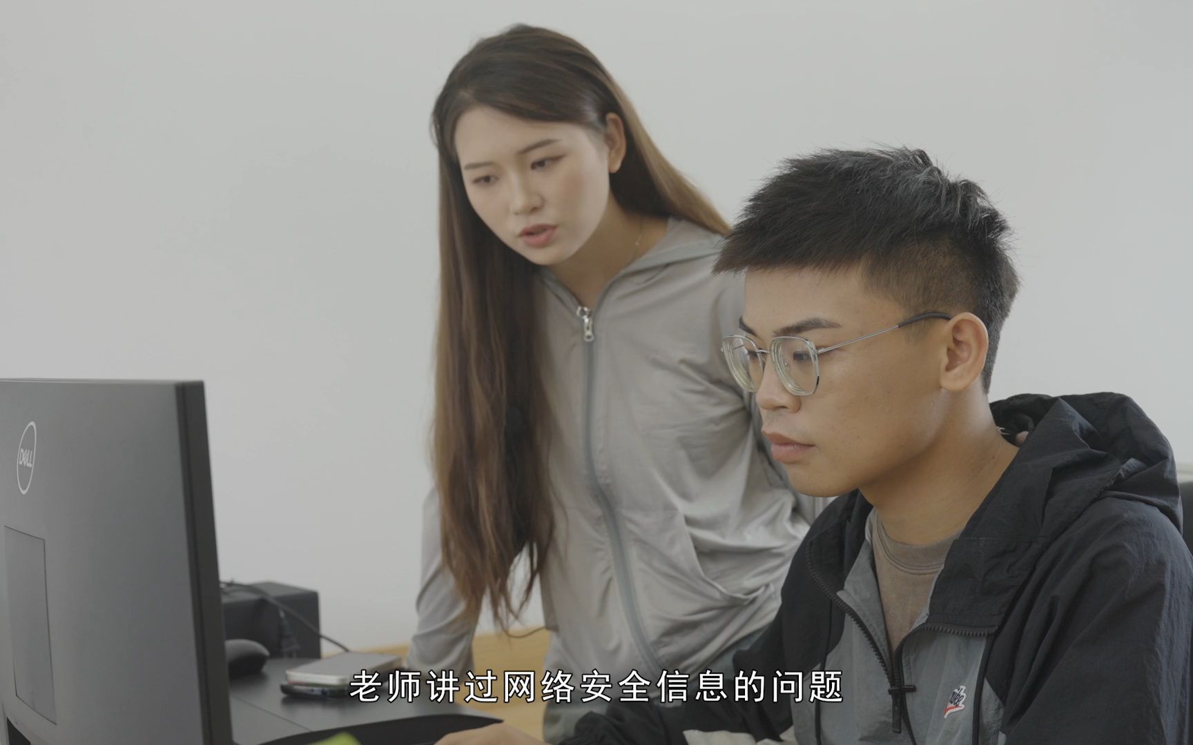 《国家安全,大学生的航标》(完整版) | 第七届全国高校大学生微电影...