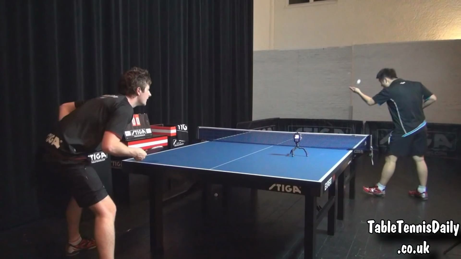 【cc字幕】【TTD】与樊振东一起测评斯蒂卡145