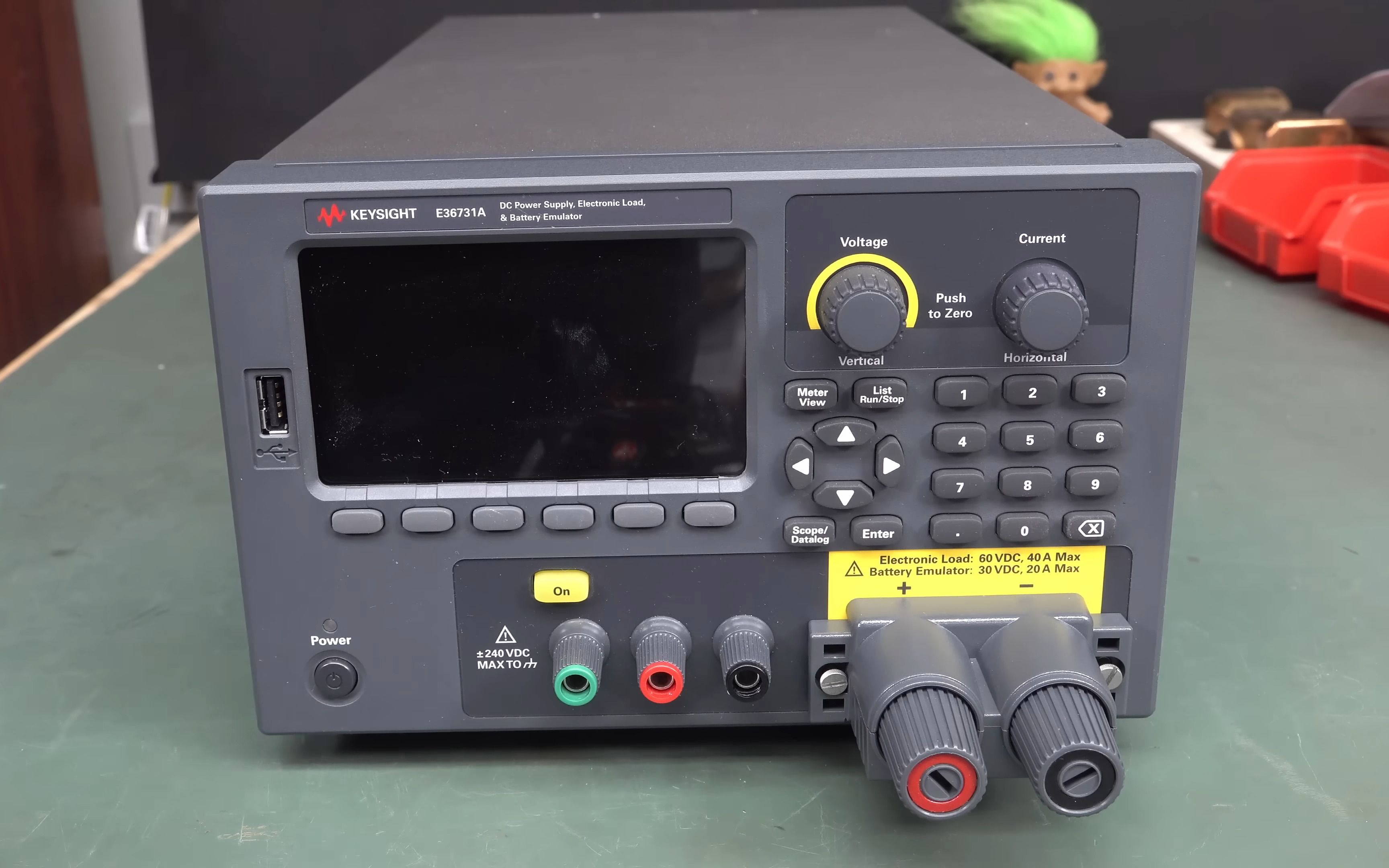 EEVblog 1550 - 是德E36731A电池模拟器拆机