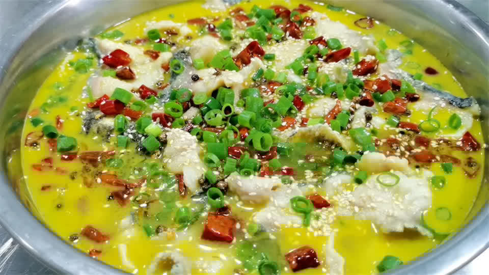 这才是“酸菜鱼”的正宗做法,大厨详细讲解