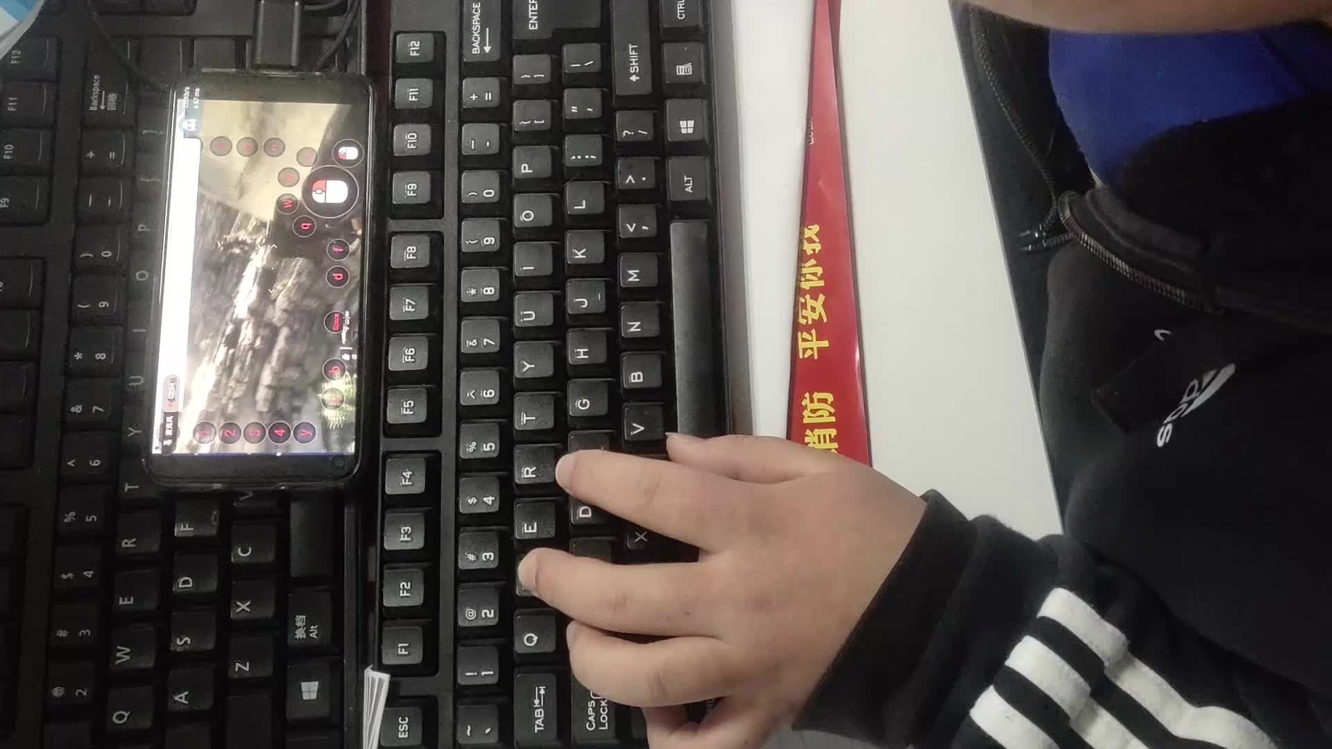 教你如何用手机玩坦克世界【口袋魔盒】云电脑