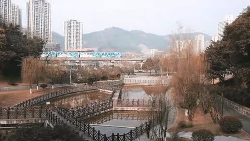 重庆的轻轨就是重庆的一大名片