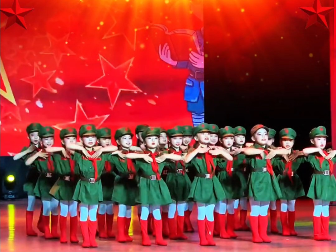 雷锋主题少儿舞蹈《雷锋精神》