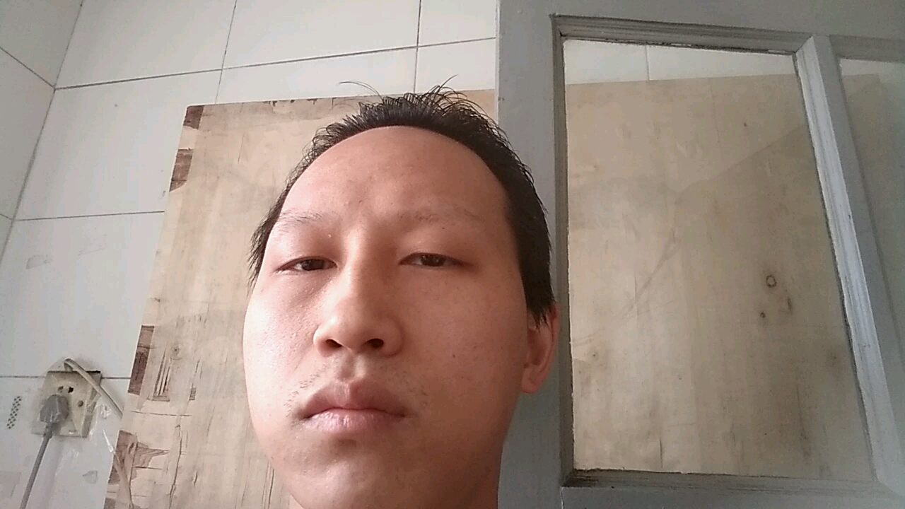 透过表象才能接近真实
