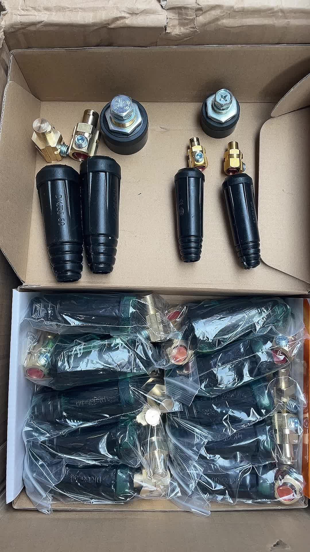 手工焊,气保焊,等离子,氩弧焊通用插头插座,小焊机使用10-25,多数焊机...