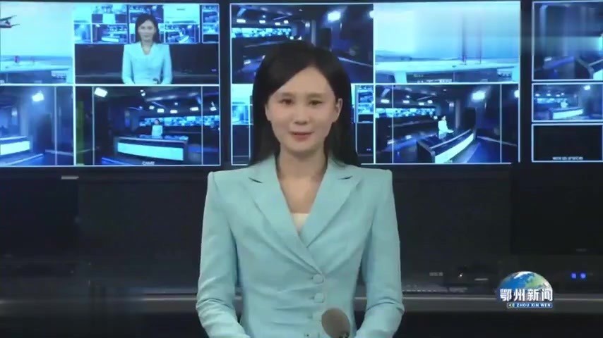 鄂州空港综合保税区多功能物流仓储中心二标段项目主楼封顶