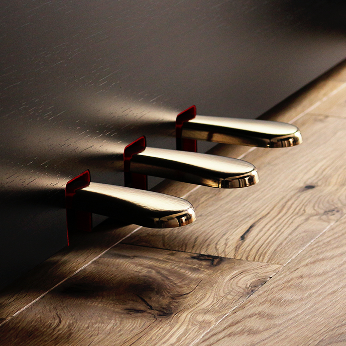 让我看看谁在装13 