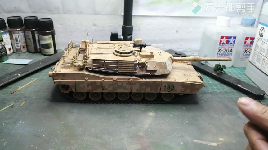军事模型之浅说M1A2坦克模型沙漠数码涂装,也祝大家新年万事如意