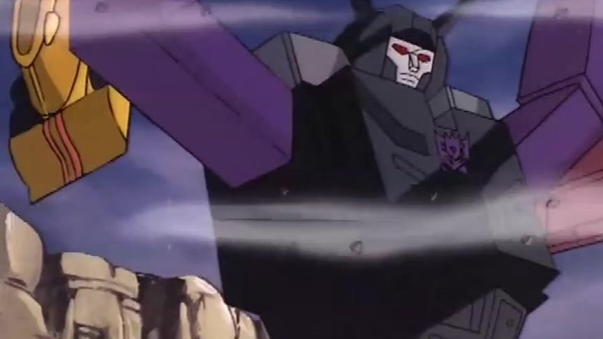 动画版的他有点平庸?大黄蜂罕见的高光时刻,勇敢挑战大个子!