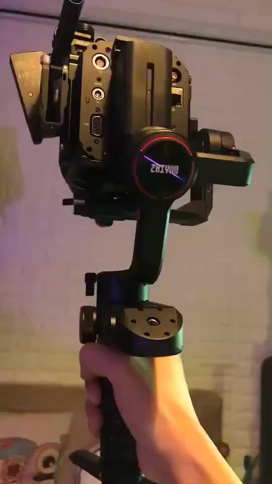 Z CAM E2搭配ZHIYUN新款稳定器 WEEBILL S