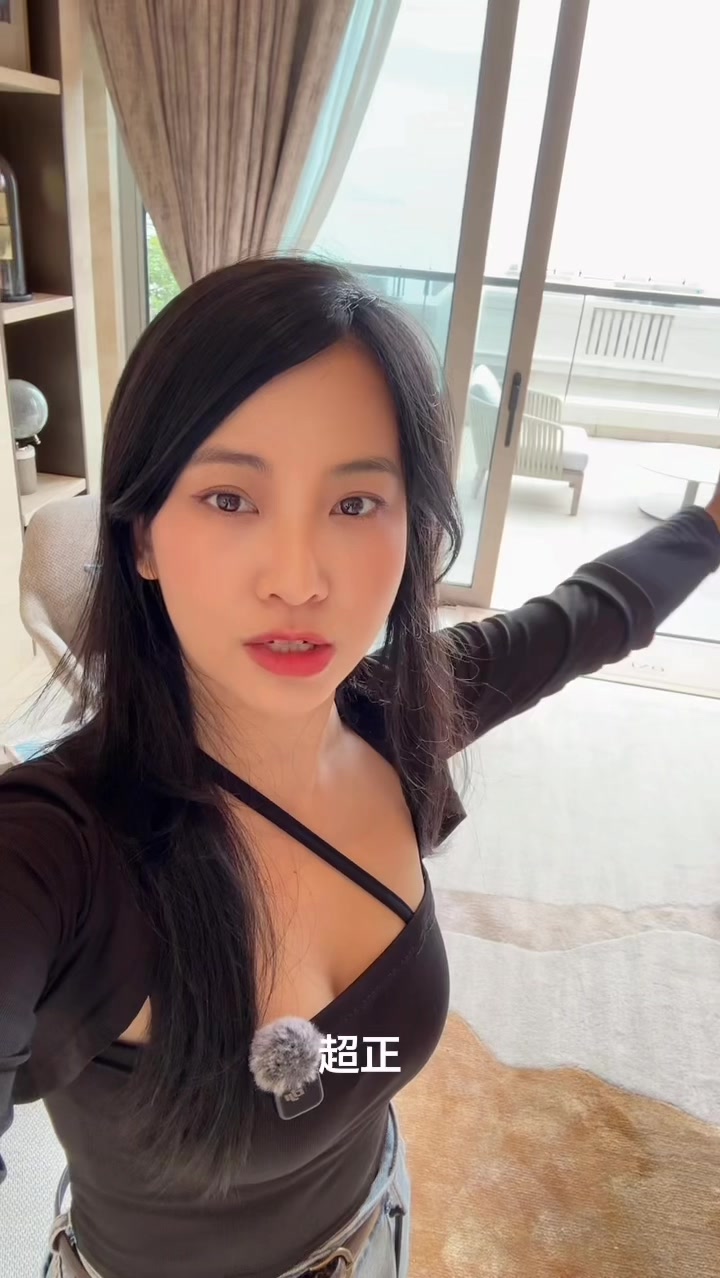 随手拍|亿点点震撼|一个香港港岛超级豪宅 #豪宅 #香港豪宅#海边豪宅#...