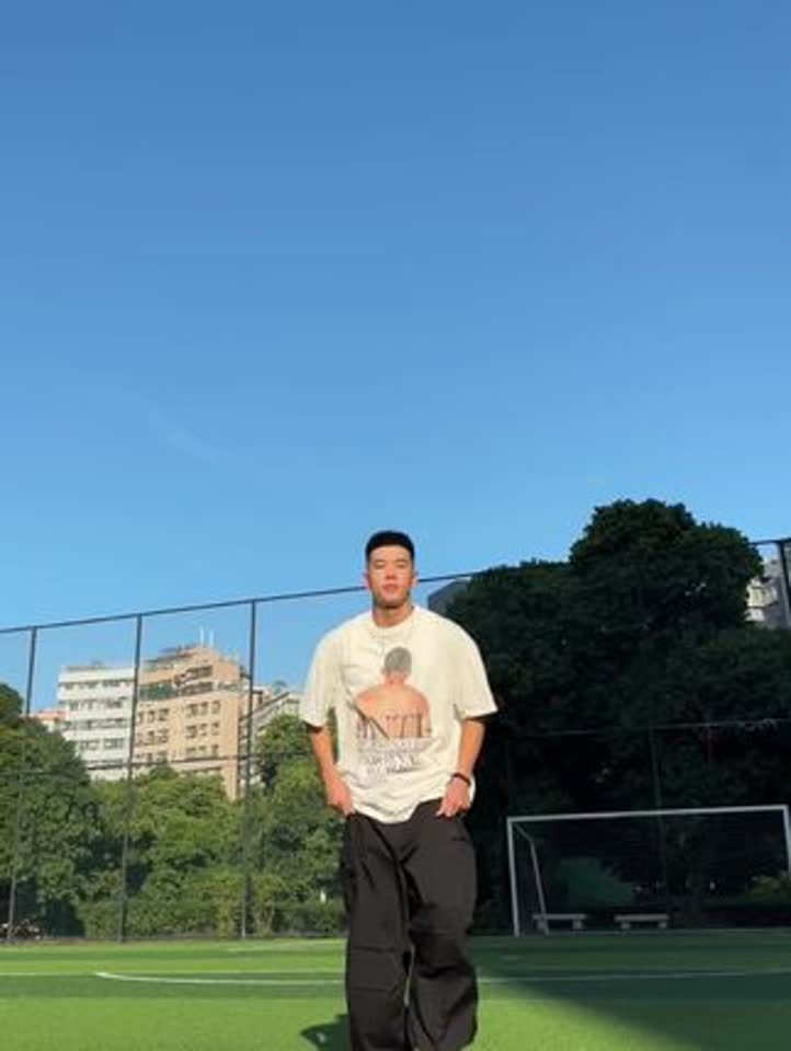 ...依旧很大 #潮流舞蹈地图 #体育生 #操场上从来不缺舞者 #蔡依林 #舞娘