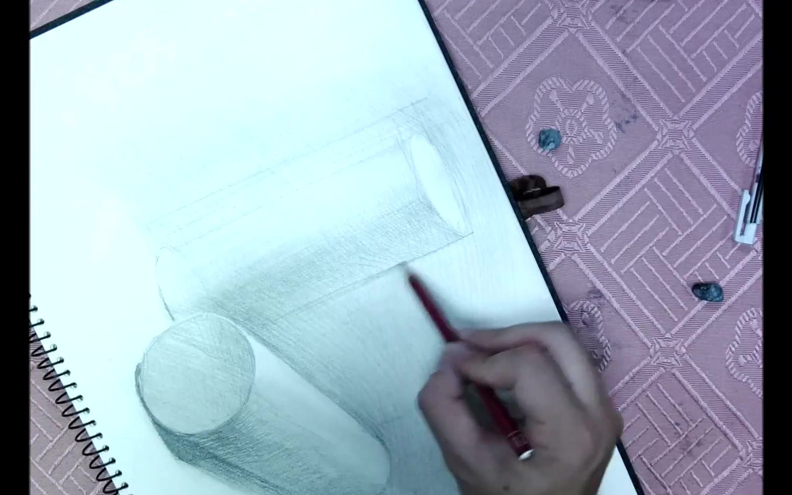 绘画基础知识 素描圆柱体给初学者的视频