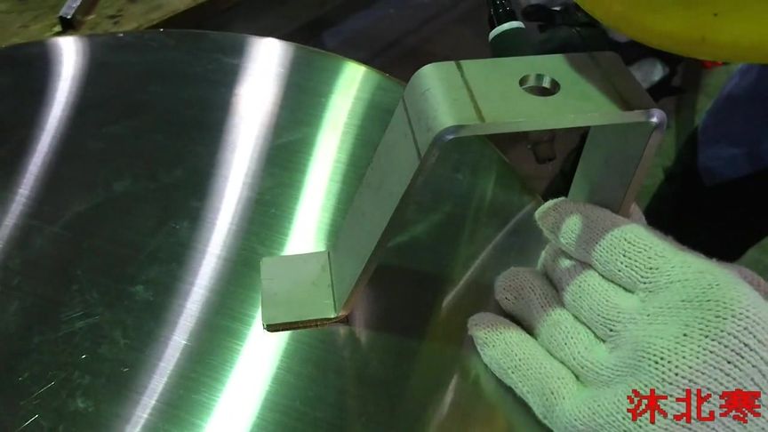 这样的氩弧焊小编表示跪了!焊缝真心美观!这手法你给多钱?
