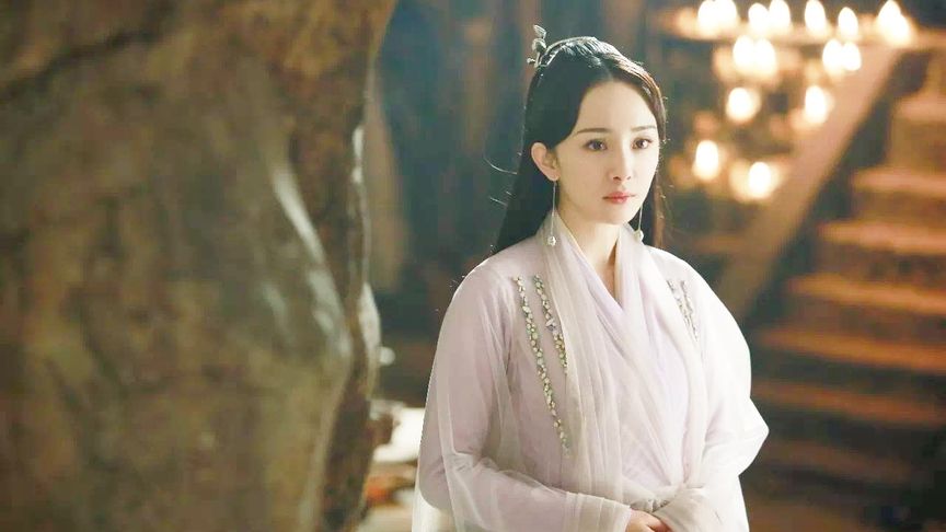 同样是一线女明星,杨幂杨颖生子后越来越火,只有她处境尴尬