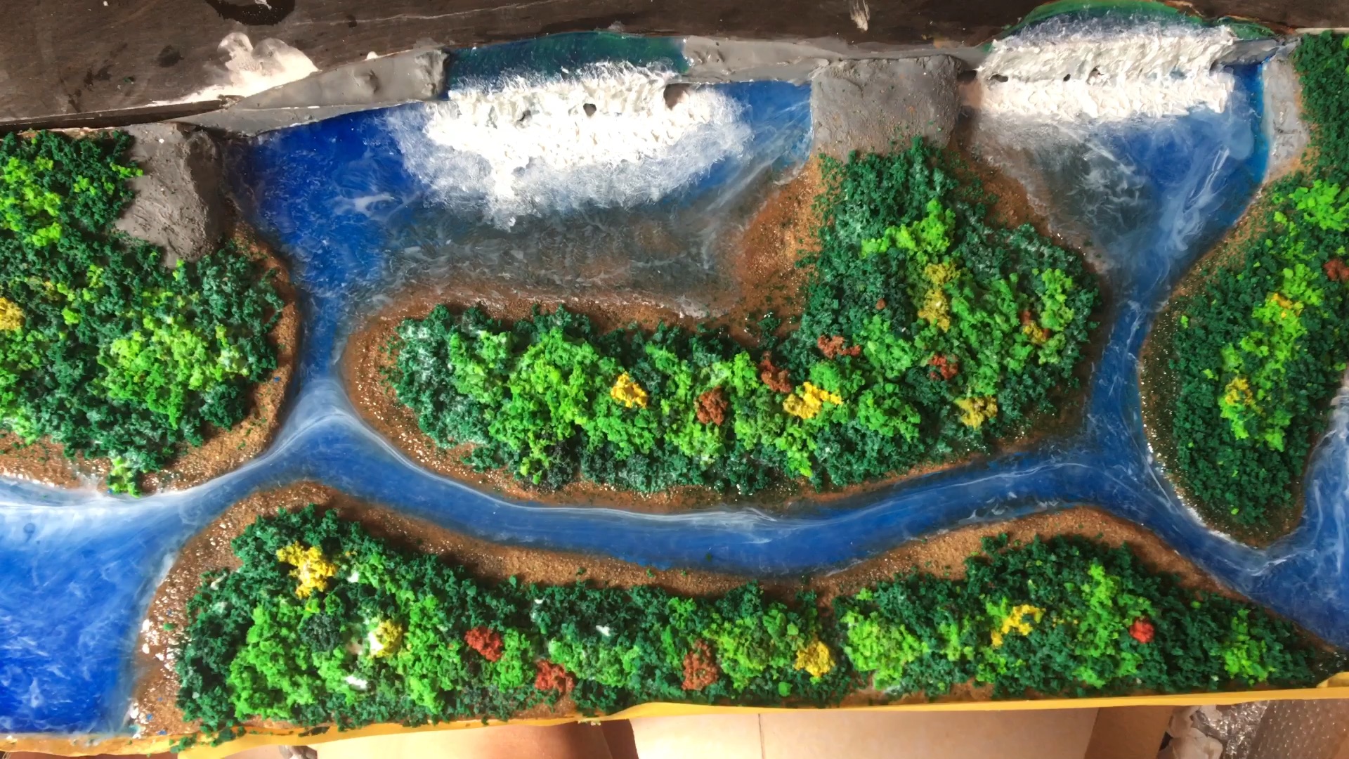 做了个场景模型,准备封起来做个桌面,或者茶盘!欢迎各位大神指点