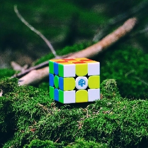 cuber-坤坤 