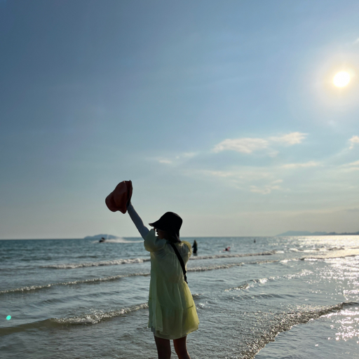 不想当咸鱼的小板凳 