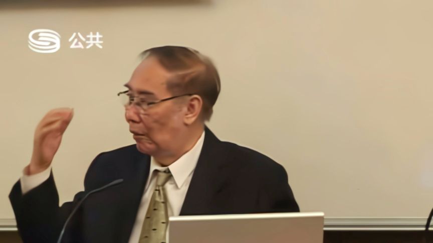 岑烈芳发明半导体激光治疗仪