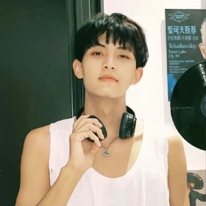 小王同学爱点灯 