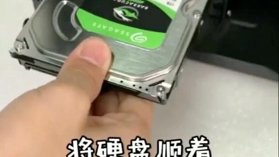 〖骏翔电脑组装〗不会装机械硬盘跟固态的,可以看看