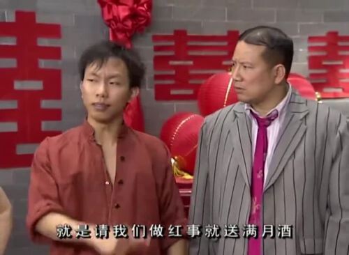 生活艰难,吃晚饭了亲们