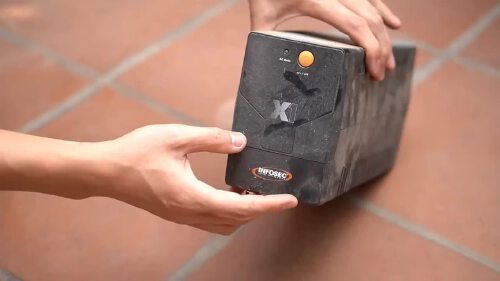 用报废UPS的变压器制作一个1比1隔离变压器降低触电风险
