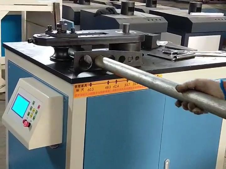 新标准钢管弯曲试验机操作视频完整版济南普业