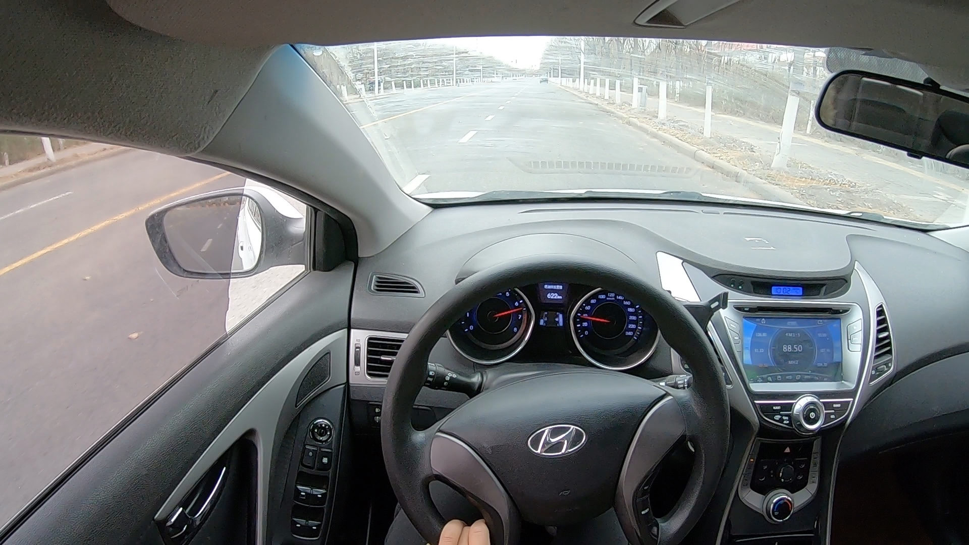 现代朗动1.6L 0-100 9秒的操作