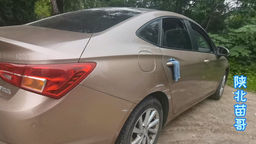 汽车划痕修复液,苗哥今天亲自测试到底能不能去除划痕,