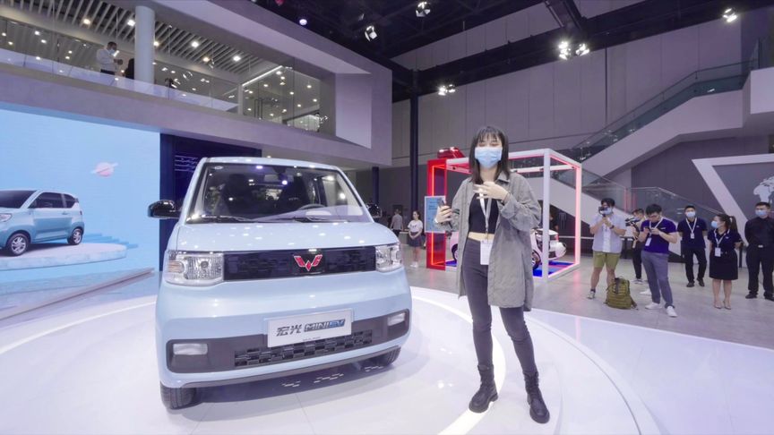 2.88万就能买台代步车！实拍五菱宏光MINI EV