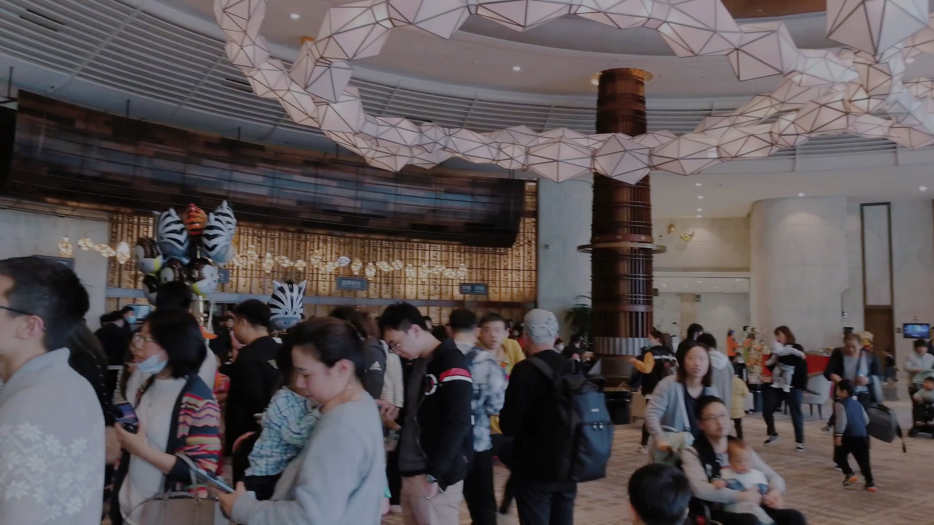 Grace’s vlog 04三个人的假期|湖州龙之梦|山景房|动物园|古镇|湿地|...