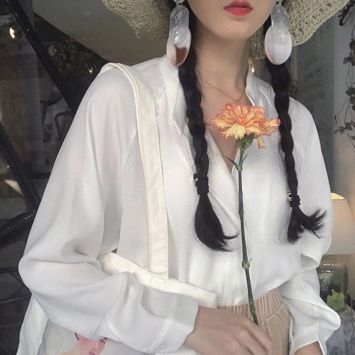 谁引月光疗伤却 