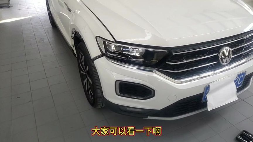 新提的大众探歌发生碰撞“防撞梁”真结实给力,安全保命