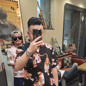 自行车行行长AlexM 